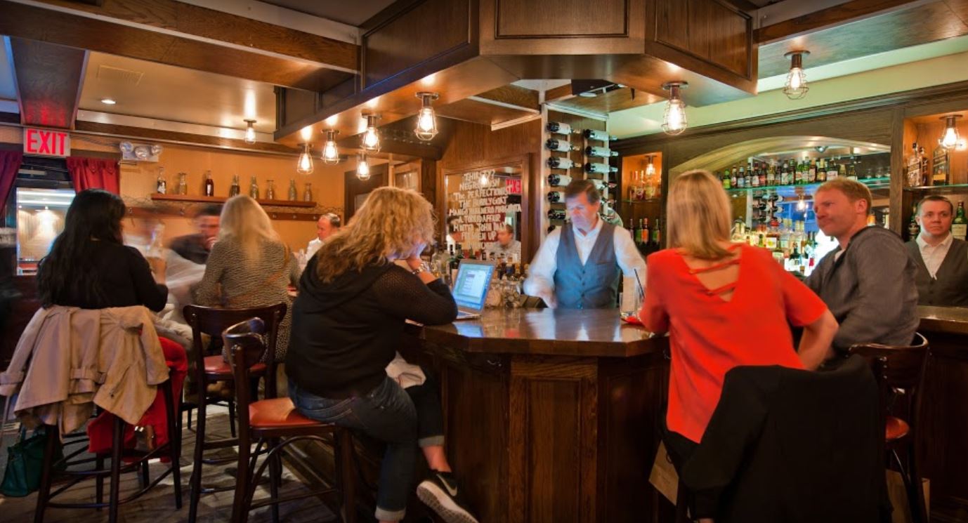 Free Bar & Grill | Boston Restaurant Group